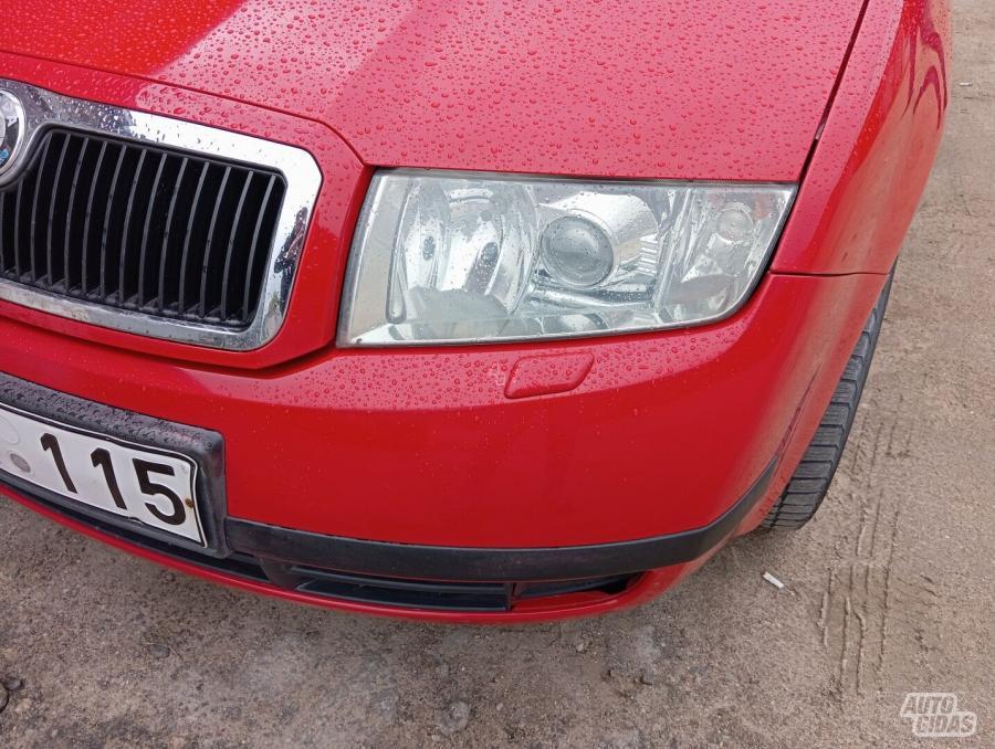 Red Skoda Fabia 2003 in Panevezys, with an engine capacity of 1.90 L and mileage of 244 thousand km for 1750 €, photo 9 on AUTOMOTO.COM.LV