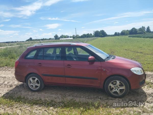 Sarkans Skoda Fabia 2008 Viljandi, ar dzinēja tilpumu 1.90 L un nobraukumu 342 tūkst. km par 3000 €, foto 5 vietnē AUTOMOTO.COM.LV