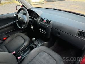Red Skoda Fabia 2008 in Riga, with an engine capacity of 1.20 L and mileage of 55 thousand km for 1990 €, photo 8 on AUTOMOTO.COM.LV