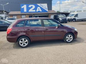 Sarkans Skoda Fabia 2010 Kauņa, ar dzinēja tilpumu 1.60 L un nobraukumu 380 tūkst. km par 2250 €, foto 5 vietnē AUTOMOTO.COM.LV