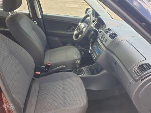 Sarkans Skoda Fabia 2010 Kauņa, ar dzinēja tilpumu 1.60 L un nobraukumu 380 tūkst. km par 2250 €, foto 8 vietnē AUTOMOTO.COM.LV