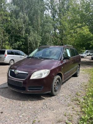 Sarkans Skoda Fabia 2010 Viļņa, ar dzinēja tilpumu 1.20 L un nobraukumu 231 tūkst. km par 333 €, foto 4 vietnē AUTOMOTO.COM.LV