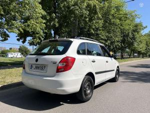 Sarkans Skoda Fabia 2010 Viļņa, ar dzinēja tilpumu 1.20 L un nobraukumu 231 tūkst. km par 333 €, foto 16 vietnē AUTOMOTO.COM.LV