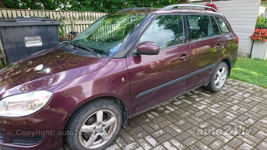 Красный Шкода Фабия 2010 в Тарту, объемом двигателя 1.20 л и пробегом 233 тыс. км за 1800 €, фото 1 на AUTOMOTO.COM.LV