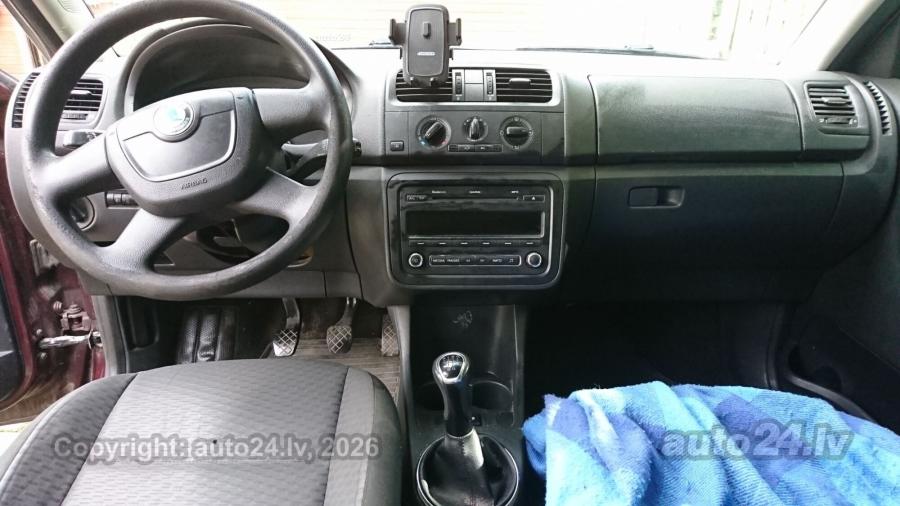 Красный Шкода Фабия 2010 в Тарту, объемом двигателя 1.20 л и пробегом 233 тыс. км за 1800 €, фото 5 на AUTOMOTO.COM.LV