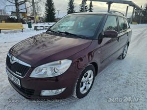 Sarkans Skoda Fabia 2011 Paide, ar dzinēja tilpumu 1.20 L un nobraukumu 256 tūkst. km par 4950 €, foto  vietnē AUTOMOTO.COM.LV