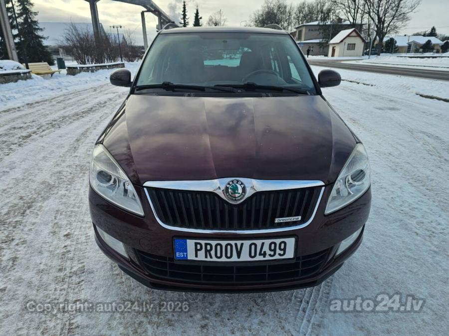 Red Skoda Fabia 2011 in Paide, with an engine capacity of 1.20 L and mileage of 256 thousand km for 4950 €, photo 2 on AUTOMOTO.COM.LV