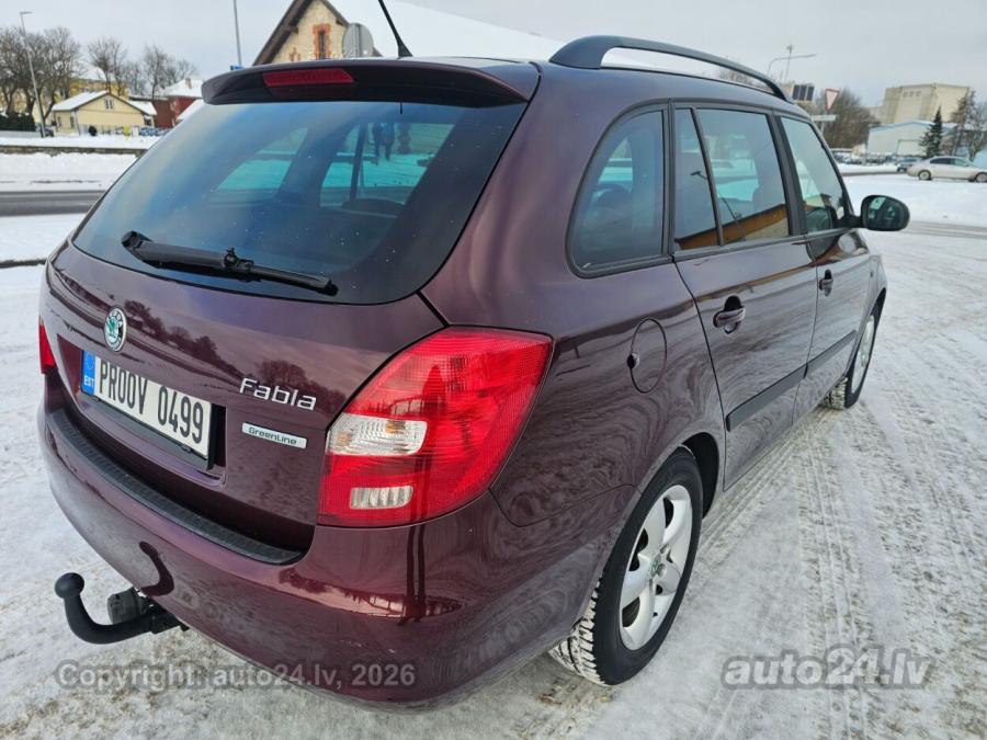 Red Skoda Fabia 2011 in Paide, with an engine capacity of 1.20 L and mileage of 256 thousand km for 4950 €, photo 6 on AUTOMOTO.COM.LV