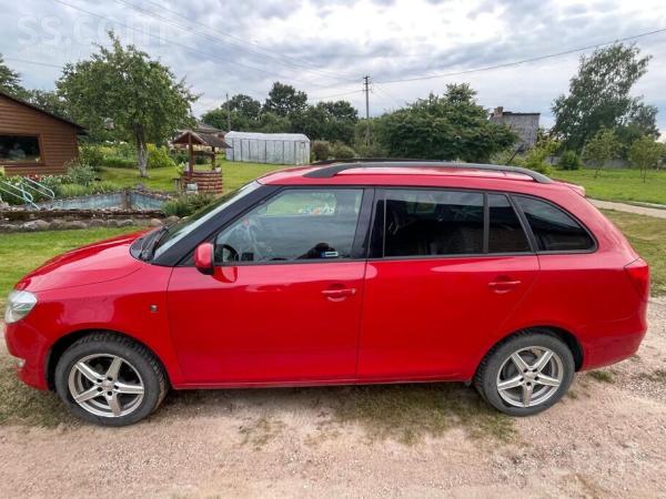 Red Skoda Fabia 2014 in Balvi, with an engine capacity of 1.90 L and mileage of 249 thousand km for 4000 €, photo 5 on AUTOMOTO.COM.LV