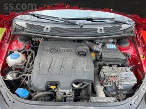 Red Skoda Fabia 2014 in Balvi, with an engine capacity of 1.90 L and mileage of 249 thousand km for 4000 €, photo 20 on AUTOMOTO.COM.LV