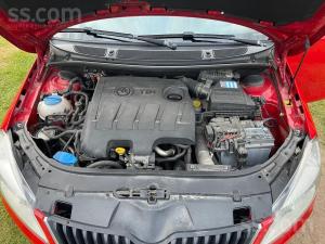 Red Skoda Fabia 2014 in Balvi, with an engine capacity of 1.90 L and mileage of 249 thousand km for 4000 €, photo 21 on AUTOMOTO.COM.LV