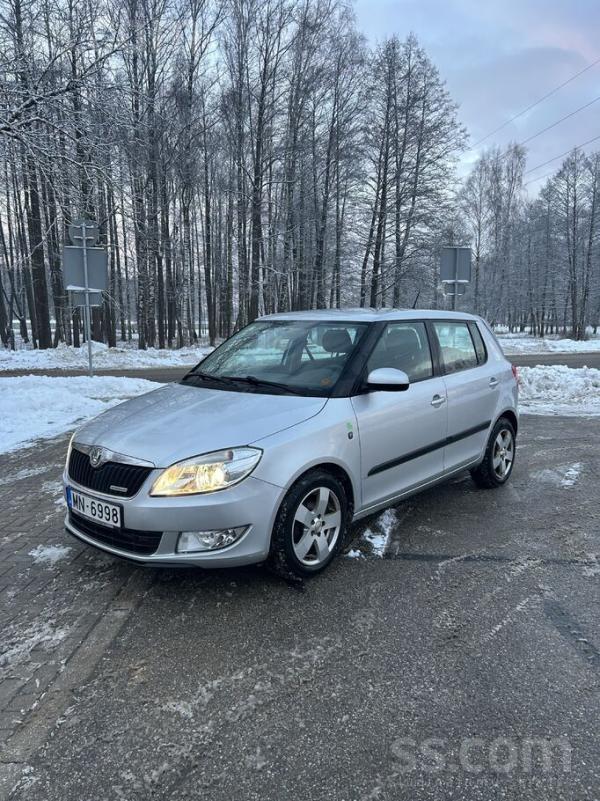 Skoda Fabia 2011 Rīga, ar dzinēja tilpumu 1.20 L un nobraukumu 140 tūkst. km par 2500 €, foto 1 vietnē AUTOMOTO.COM.LV