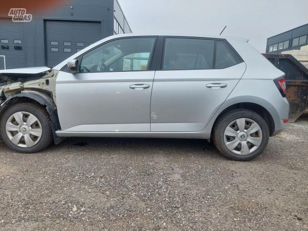 Skoda Fabia 2019 Viļņa, ar dzinēja tilpumu 1.00 L un nobraukumu 134 tūkst. km par 2350 €, foto 5 vietnē AUTOMOTO.COM.LV