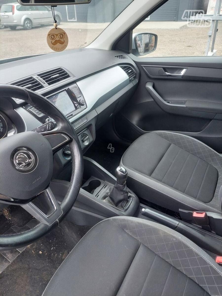Skoda Fabia 2019 in Vilnius, with an engine capacity of 1.00 L and mileage of 134 thousand km for 2350 €, photo 15 on AUTOMOTO.COM.LV