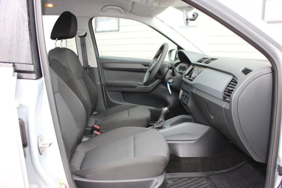 Skoda Fabia 2021 in Jelgava, with an engine capacity of 1.00 L and mileage of 113 thousand km for 8428 €, photo 7 on AUTOMOTO.COM.LV
