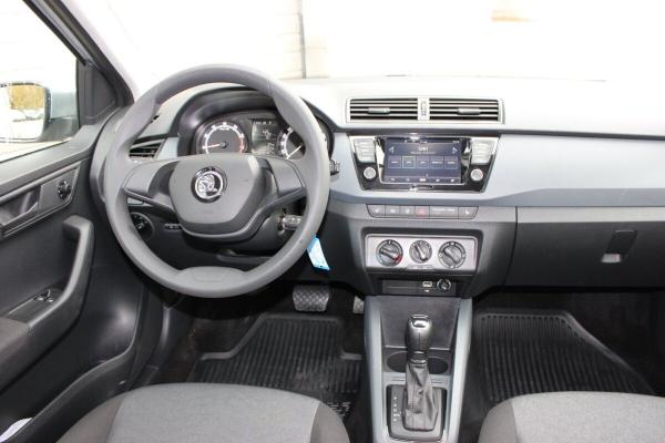 Skoda Fabia 2021 in Jelgava, with an engine capacity of 1.00 L and mileage of 113 thousand km for 8428 €, photo 9 on AUTOMOTO.COM.LV