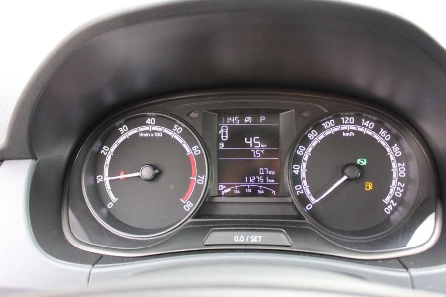 Skoda Fabia 2021 in Jelgava, with an engine capacity of 1.00 L and mileage of 113 thousand km for 8428 €, photo 10 on AUTOMOTO.COM.LV