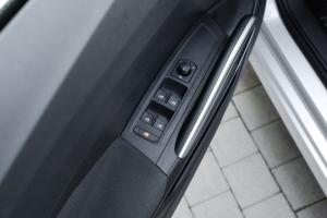 Skoda Fabia 2022 in Marupe, with an engine capacity of 1.00 L and mileage of 127 thousand km for 15000 €, photo 8 on AUTOMOTO.COM.LV
