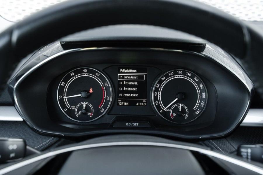 Skoda Fabia 2022 in Marupe, with an engine capacity of 1.00 L and mileage of 127 thousand km for 15000 €, photo 12 on AUTOMOTO.COM.LV