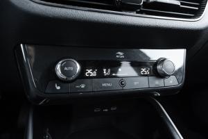 Skoda Fabia 2022 in Marupe, with an engine capacity of 1.00 L and mileage of 127 thousand km for 15000 €, photo 18 on AUTOMOTO.COM.LV