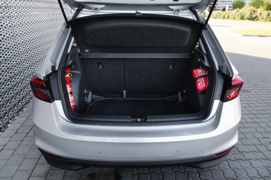 Skoda Fabia 2022 in Marupe, with an engine capacity of 1.00 L and mileage of 127 thousand km for 15000 €, photo 21 on AUTOMOTO.COM.LV