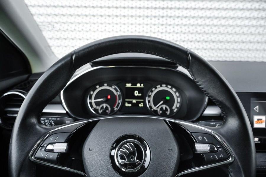 Skoda Fabia 2022 in Marupe, with an engine capacity of 1.00 L and mileage of 93 thousand km for 14950 €, photo 10 on AUTOMOTO.COM.LV