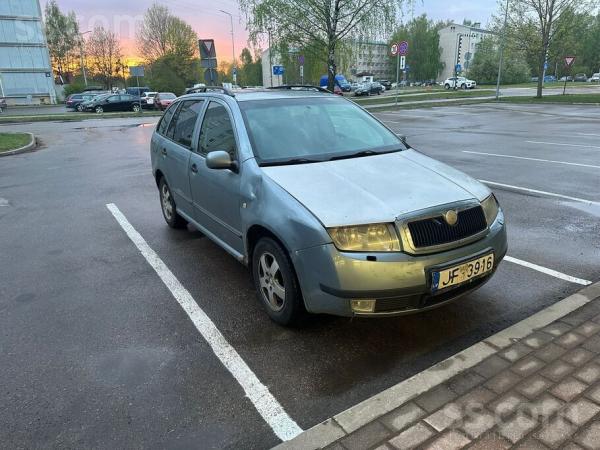 Шкода Фабия 2003 в Рига, объемом двигателя 1.90 л и пробегом 350 тыс. км за 650 €, фото 4 на AUTOMOTO.COM.LV
