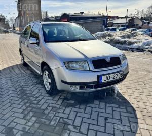 Шкода Фабия 2004 в Даугавпилс, объемом двигателя 1.90 л и пробегом 406 тыс. км за 950 €, фото  на AUTOMOTO.COM.LV