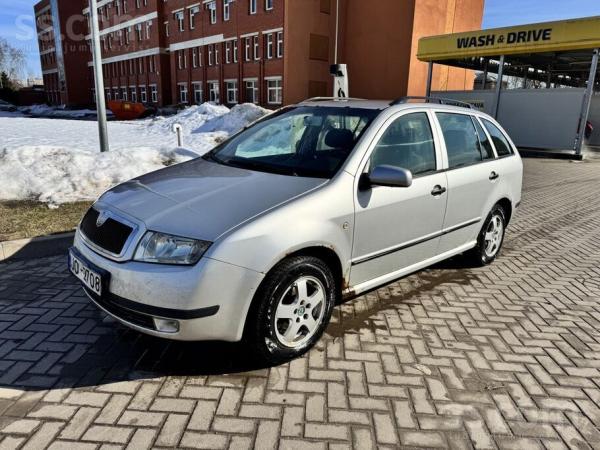 Skoda Fabia 2004 Daugavpils, ar dzinēja tilpumu 1.90 L un nobraukumu 406 tūkst. km par 950 €, foto 2 vietnē AUTOMOTO.COM.LV