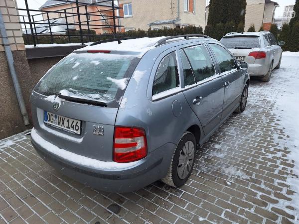 Skoda Fabia 2005 Vilkaviškis, ar dzinēja tilpumu 1.40 L un nobraukumu 210 tūkst. km par 850 €, foto 2 vietnē AUTOMOTO.COM.LV