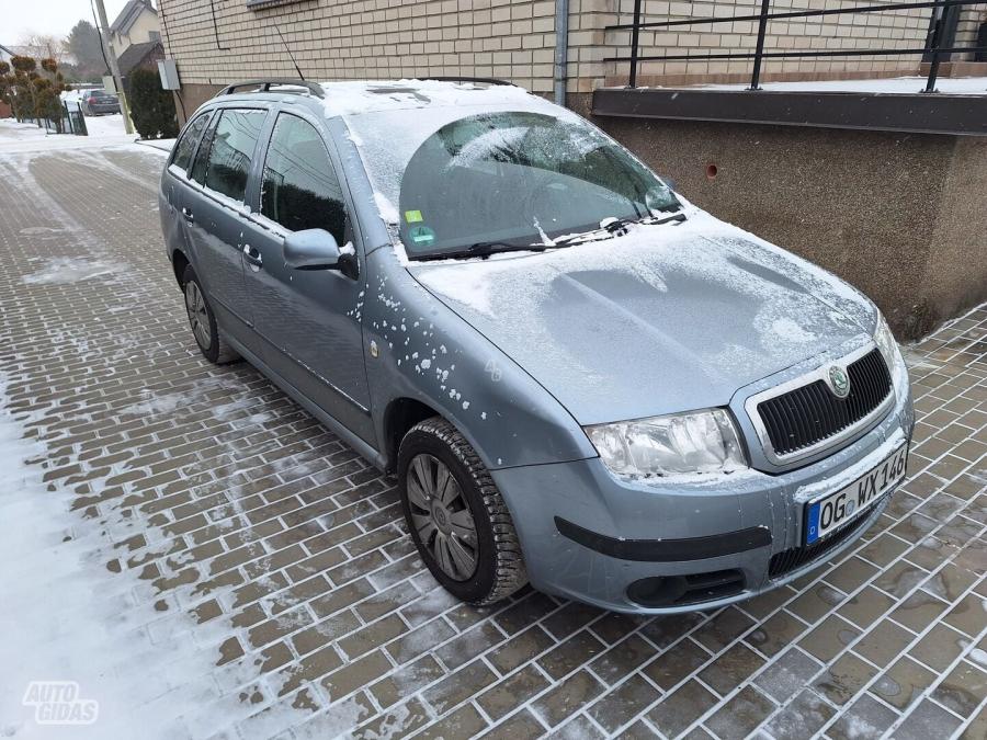 Skoda Fabia 2005 Vilkaviškis, ar dzinēja tilpumu 1.40 L un nobraukumu 210 tūkst. km par 850 €, foto 3 vietnē AUTOMOTO.COM.LV