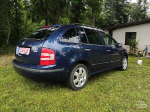 Skoda Fabia 2005 in Vilnius, with an engine capacity of 1.40 L and mileage of 250 thousand km for 1100 €, photo 5 on AUTOMOTO.COM.LV