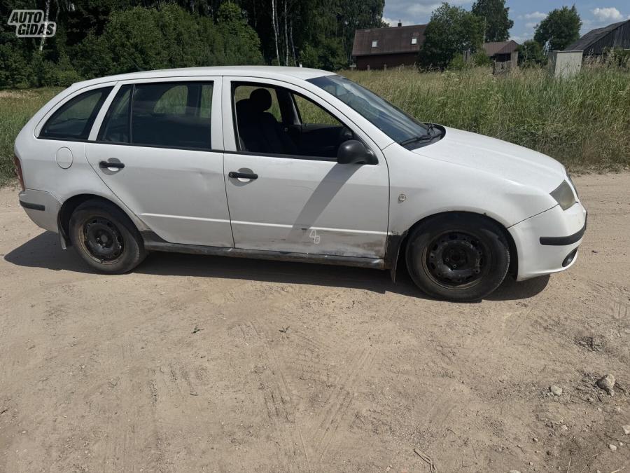 Skoda Fabia 2005 Viļņa, ar dzinēja tilpumu 1.20 L un nobraukumu 275 tūkst. km par 420 €, foto 4 vietnē AUTOMOTO.COM.LV