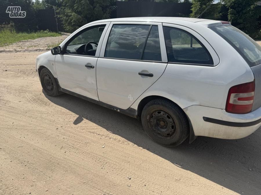 Skoda Fabia 2005 Viļņa, ar dzinēja tilpumu 1.20 L un nobraukumu 275 tūkst. km par 420 €, foto 6 vietnē AUTOMOTO.COM.LV