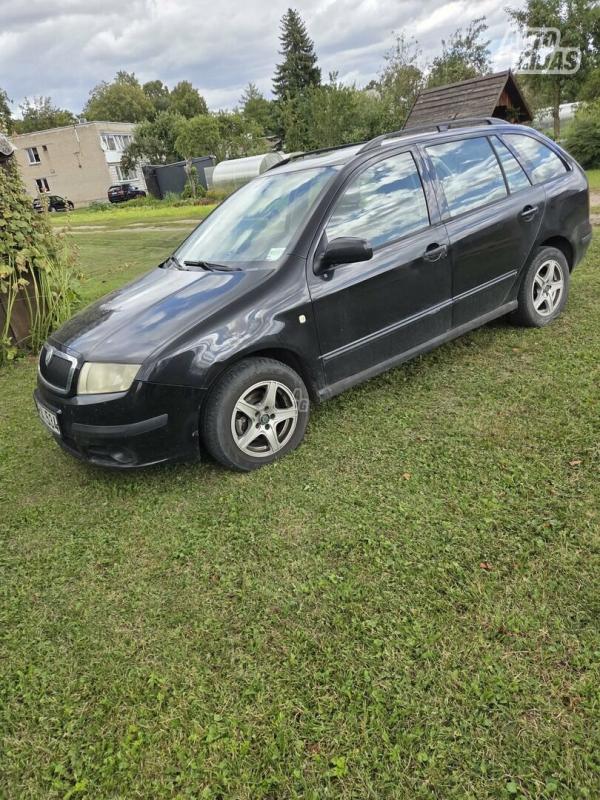 Skoda Fabia 2005 in Kaunas, with an engine capacity of 1.90 L and mileage of 330 thousand km for 950 €, photo 2 on AUTOMOTO.COM.LV