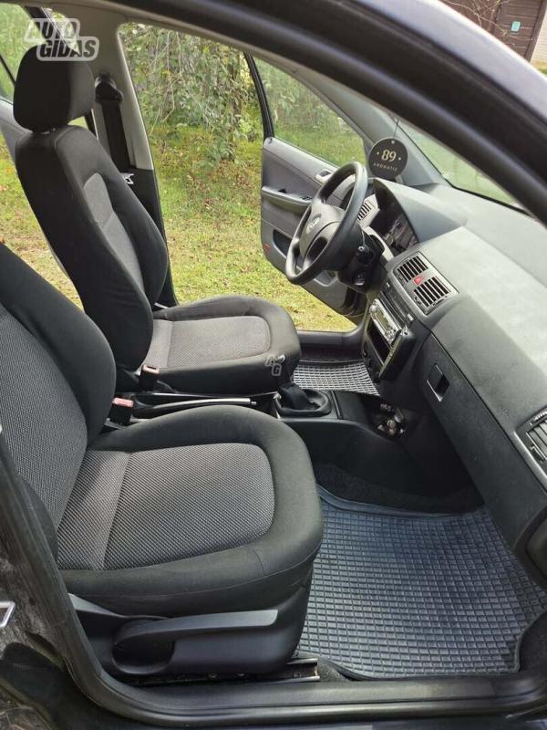Skoda Fabia 2005 in Kaunas, with an engine capacity of 1.90 L and mileage of 330 thousand km for 950 €, photo 8 on AUTOMOTO.COM.LV