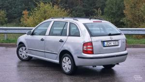 Шкода Фабия 2006 в Аникщяй, объемом двигателя 1.90 л и пробегом 409 тыс. км за 949 €, фото 5 на AUTOMOTO.COM.LV