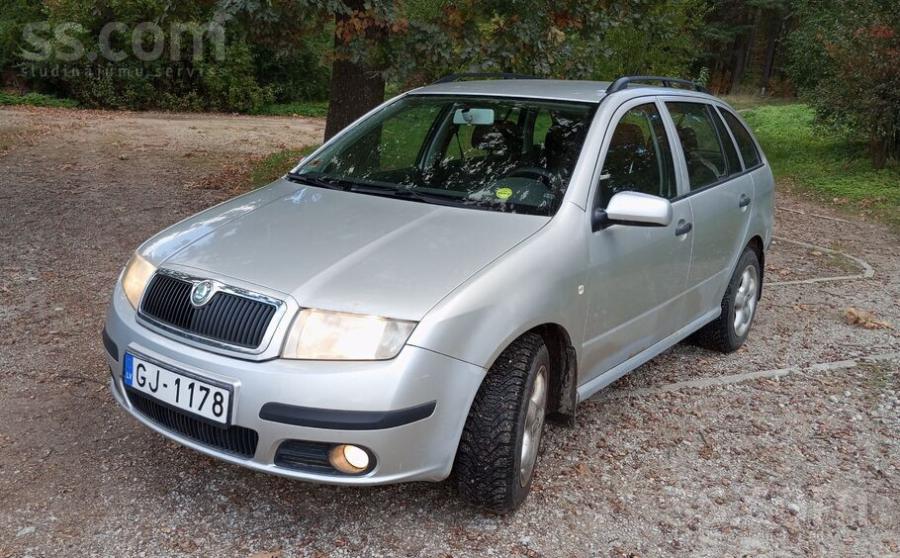 Skoda Fabia 2007 Rīga, ar dzinēja tilpumu 1.20 L un nobraukumu 127 tūkst. km par 500 €, foto 1 vietnē AUTOMOTO.COM.LV