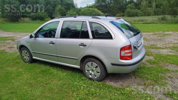 Skoda Fabia 2007 Rēzekne, ar dzinēja tilpumu 1.40 L un nobraukumu 273 tūkst. km par 1600 €, foto 4 vietnē AUTOMOTO.COM.LV