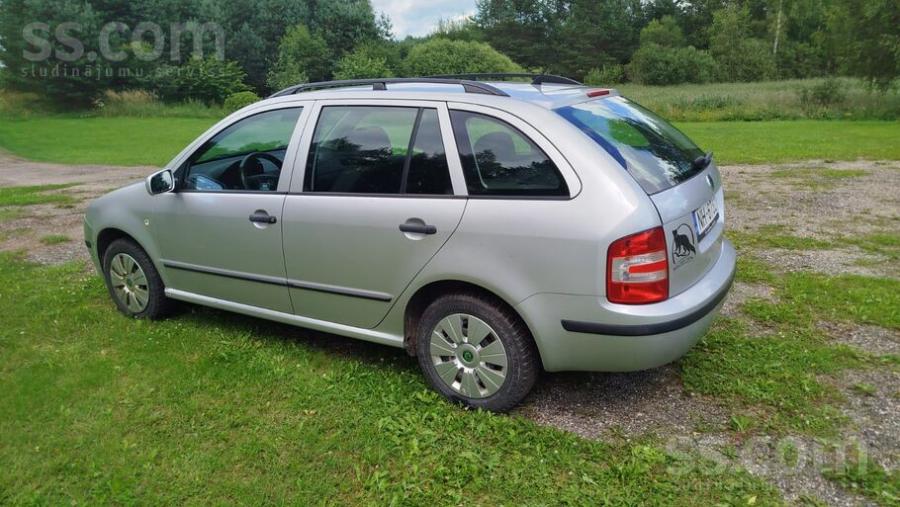 Skoda Fabia 2007 in Rezekne, with an engine capacity of 1.40 L and mileage of 273 thousand km for 1600 €, photo 4 on AUTOMOTO.COM.LV
