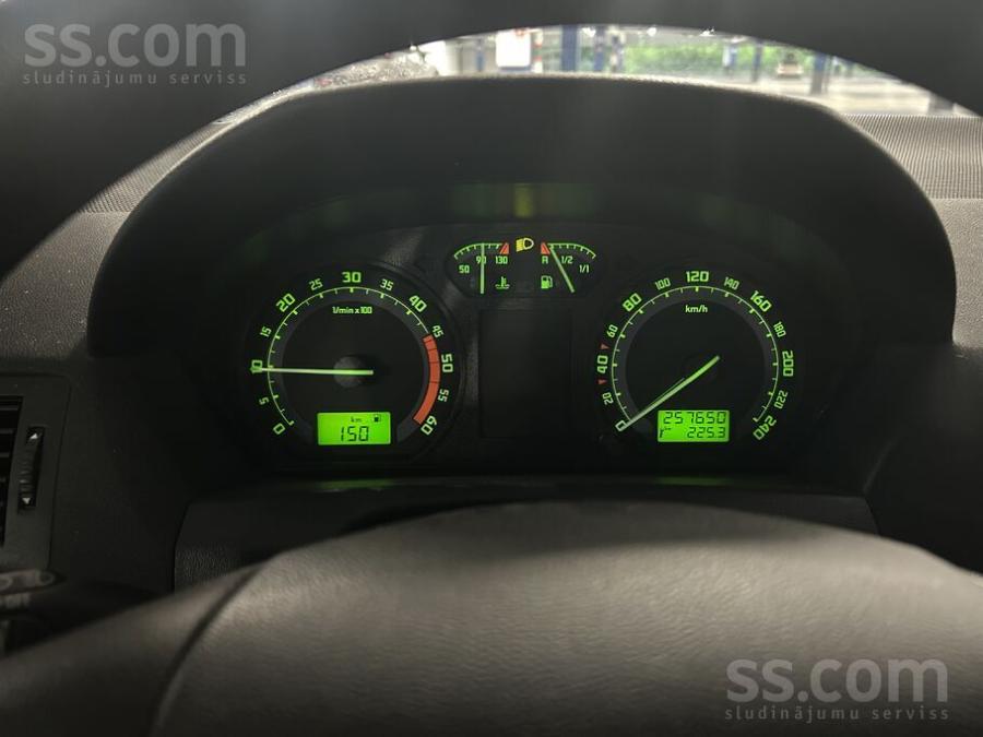 Skoda Fabia 2007 in Riga, with an engine capacity of 1.90 L and mileage of 258 thousand km for 1400 €, photo 8 on AUTOMOTO.COM.LV