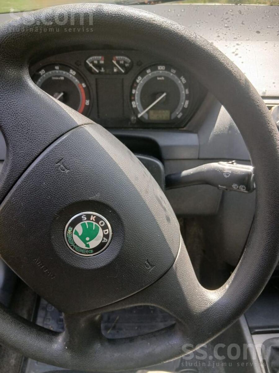 Skoda Fabia 2007 Rīga, ar dzinēja tilpumu 1.20 L un nobraukumu 187 tūkst. km par 600 €, foto 5 vietnē AUTOMOTO.COM.LV