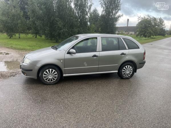 Skoda Fabia 2007 in Ukmerge, with an engine capacity of 1.90 L and mileage of 200 thousand km for 1000 €, photo 5 on AUTOMOTO.COM.LV