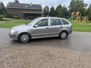Skoda Fabia 2007 in Ukmerge, with an engine capacity of 1.90 L and mileage of 200 thousand km for 1000 €, photo 6 on AUTOMOTO.COM.LV