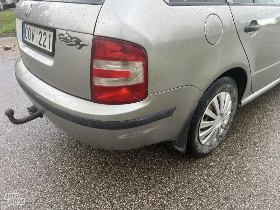 Skoda Fabia 2007 in Ukmerge, with an engine capacity of 1.90 L and mileage of 200 thousand km for 1000 €, photo 10 on AUTOMOTO.COM.LV