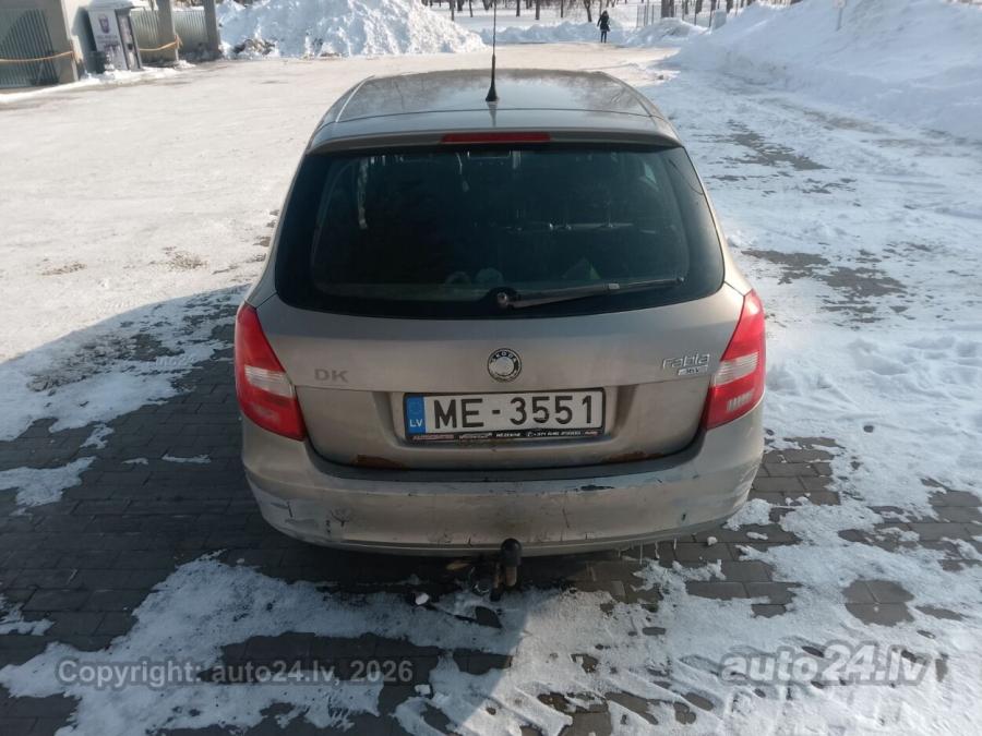 Skoda Fabia 2008 Rēzekne, ar dzinēja tilpumu 16.00 L un nobraukumu 245 tūkst. km par 1450 €, foto 4 vietnē AUTOMOTO.COM.LV