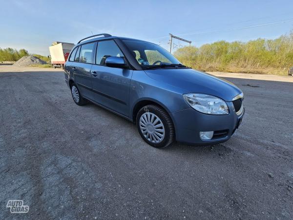 Шкода Фабия 2008 в Вильнюс, объемом двигателя 1.90 л и пробегом 263 тыс. км за 2450 €, фото 3 на AUTOMOTO.COM.LV