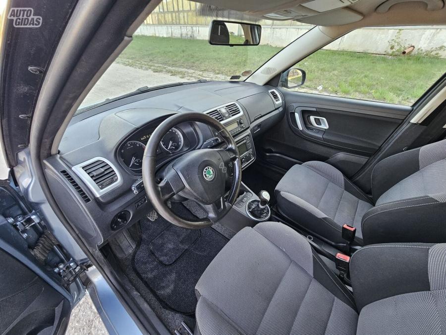 Skoda Fabia 2008 in Vilnius, with an engine capacity of 1.90 L and mileage of 263 thousand km for 2450 €, photo 11 on AUTOMOTO.COM.LV
