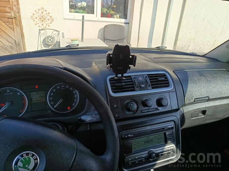 Шкода Фабия 2008 в Рига, объемом двигателя 1.90 л и пробегом 351 тыс. км за 1400 €, фото 6 на AUTOMOTO.COM.LV