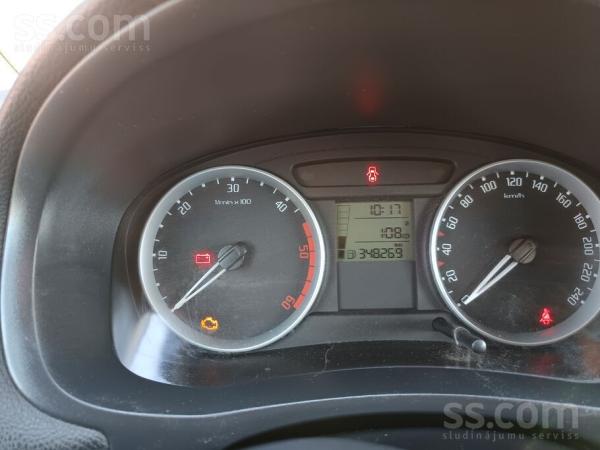 Skoda Fabia 2008 in Riga, with an engine capacity of 1.90 L and mileage of 351 thousand km for 1400 €, photo 6 on AUTOMOTO.COM.LV
